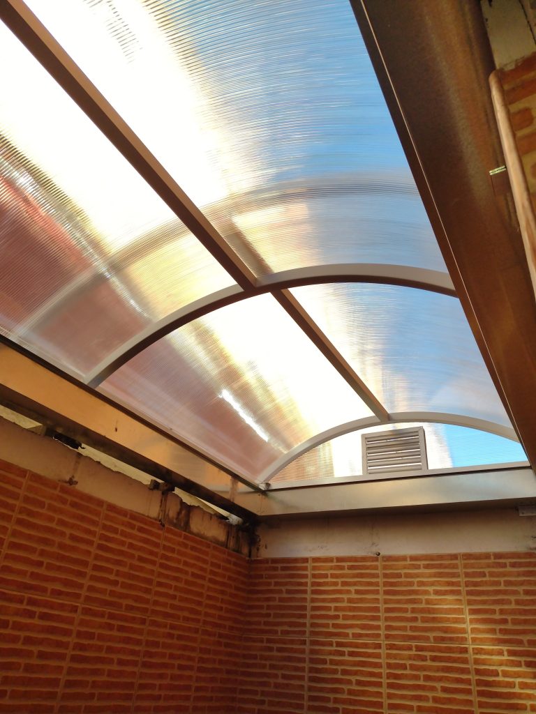 Cubierta curva. – vidreria-cajica